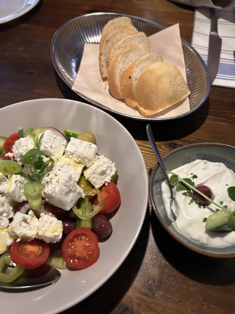 Esperia i Stockholm - Restaurangens meny, öppettider, bokning ...