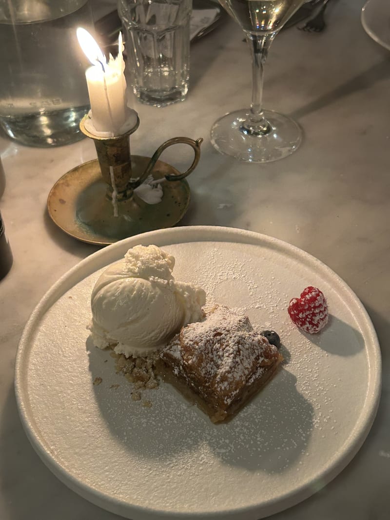 Esperia i Stockholm - Restaurangens meny, öppettider, bokning ...