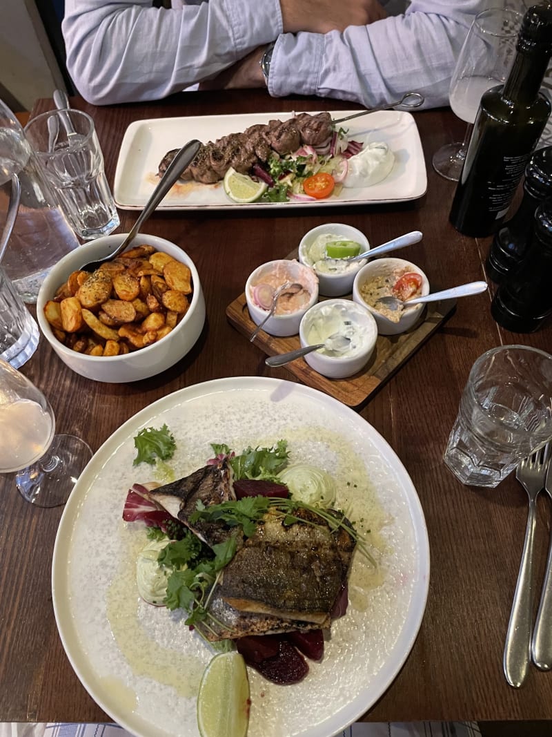Esperia i Stockholm - Restaurangens meny, öppettider, bokning ...