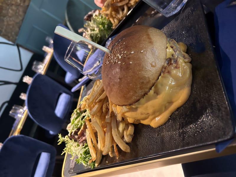 Gonzague Burger Lyon in Lyon - Restaurant Reviews, Menus, and Prices ...