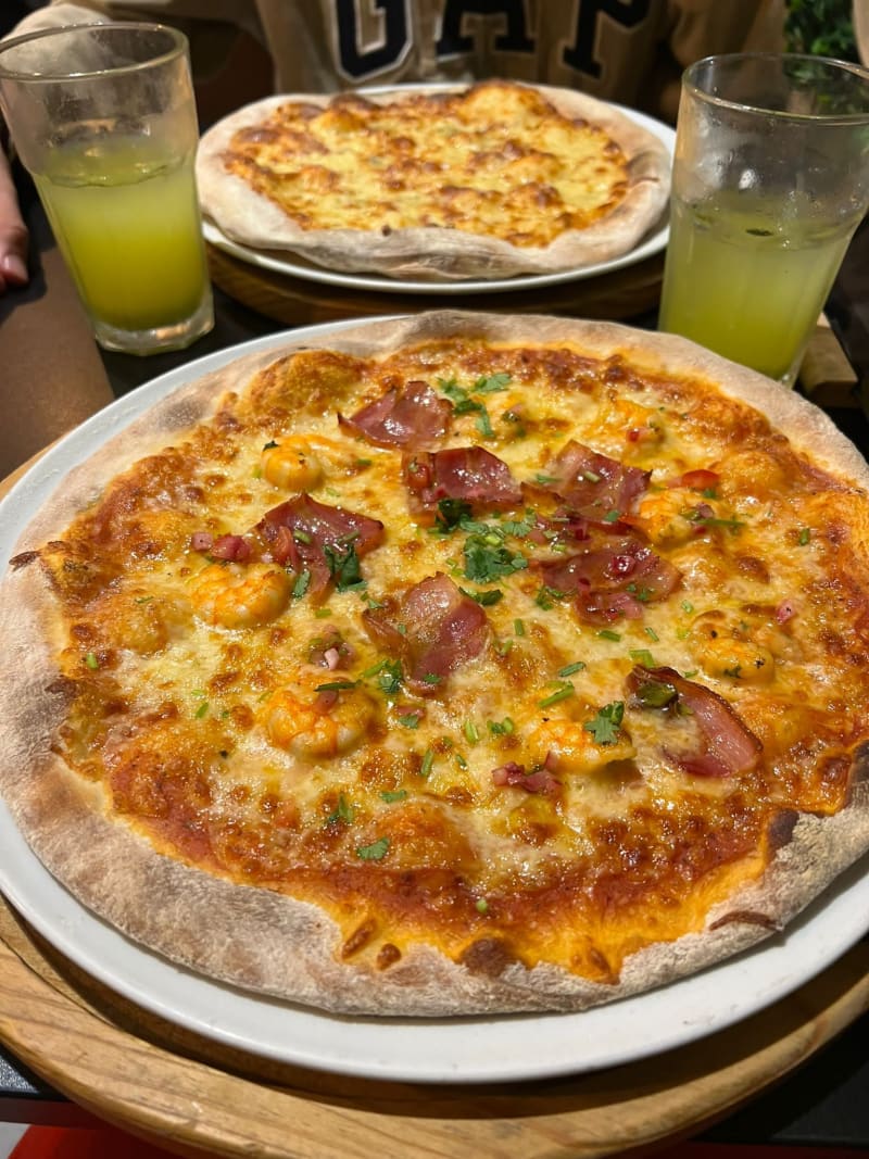 Pizzaria Luzzo Laranjeiras in Lisbon - Restaurant Reviews, Menu and ...