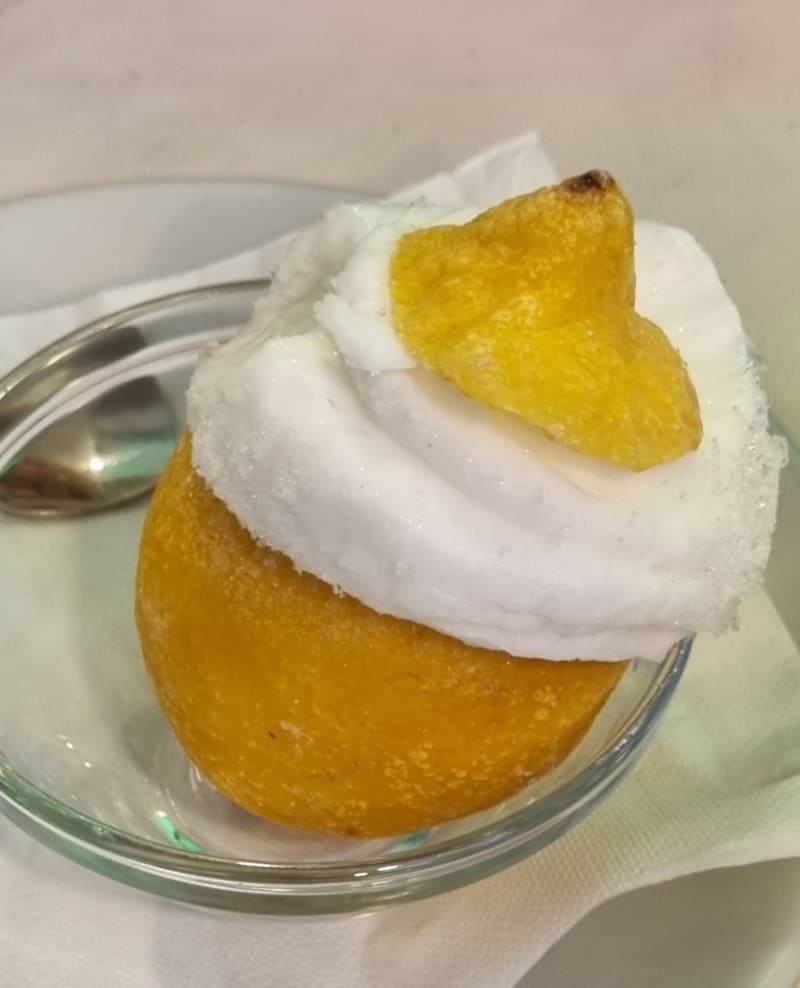 Rosso Magenta a Magenta - Menu, prezzi, immagini, recensioni e ...