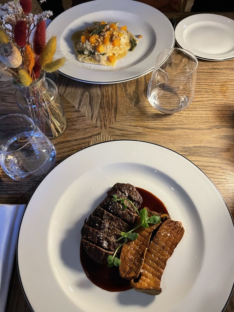 Celia Amsterdam in Amsterdam - Menu, openingstijden, prijzen, adres van ...