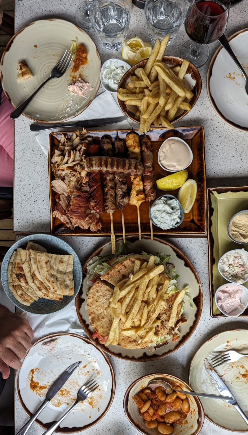 Restaurant Nostimo à Londres - Menu, avis, prix et réservation | TheFork