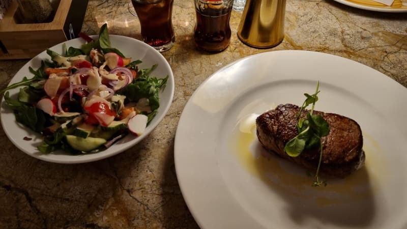 Mio Papà in Rotterdam - Menu, openingstijden, prijzen, adres van ...