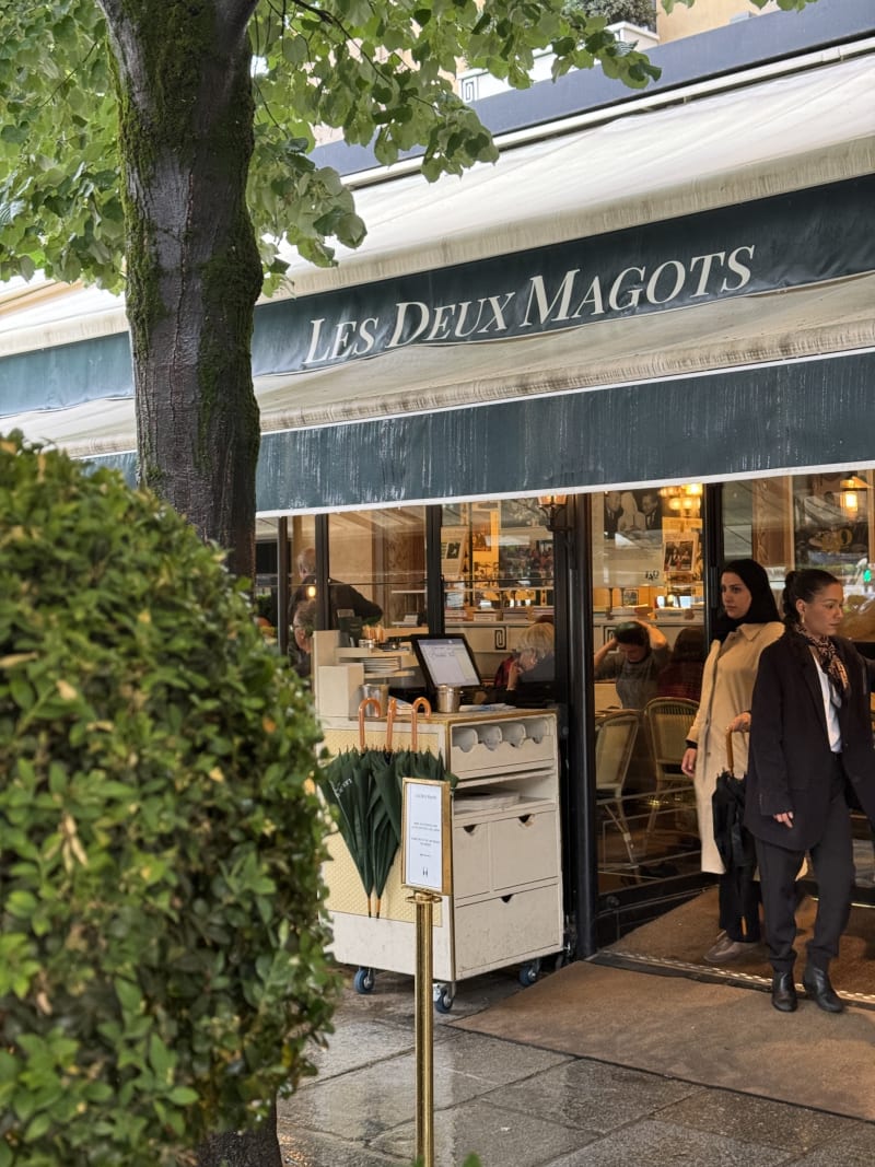 Les Deux Magots in Paris - Restaurant Reviews, Menu and Prices | TheFork