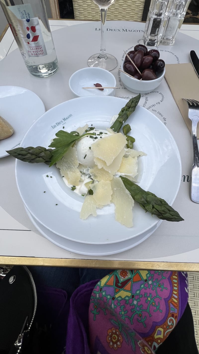 Les Deux Magots in Paris - Restaurant Reviews, Menu and Prices | TheFork