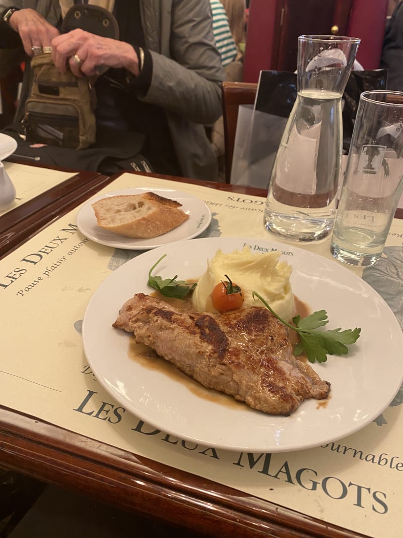 Les Deux Magots in Paris-6E-Arrondissement - Menu, openingstijden ...
