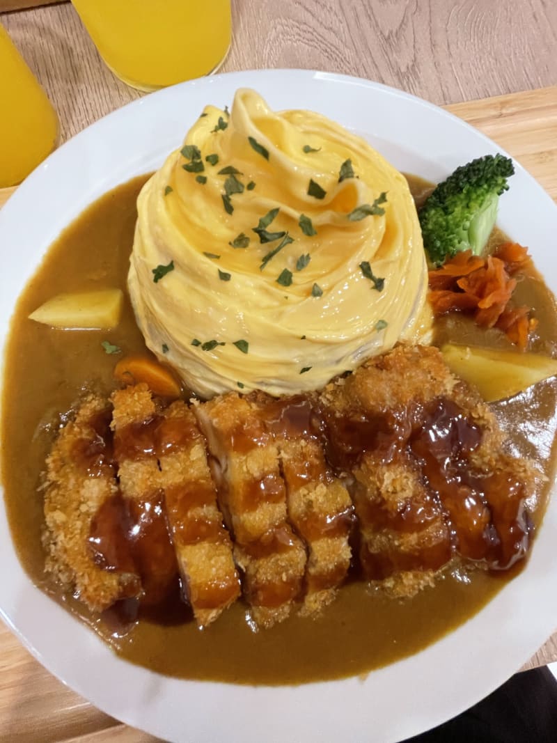Hachi の Kare-ya! - Alameda in Lisbon - Restaurant Reviews, Menu and ...