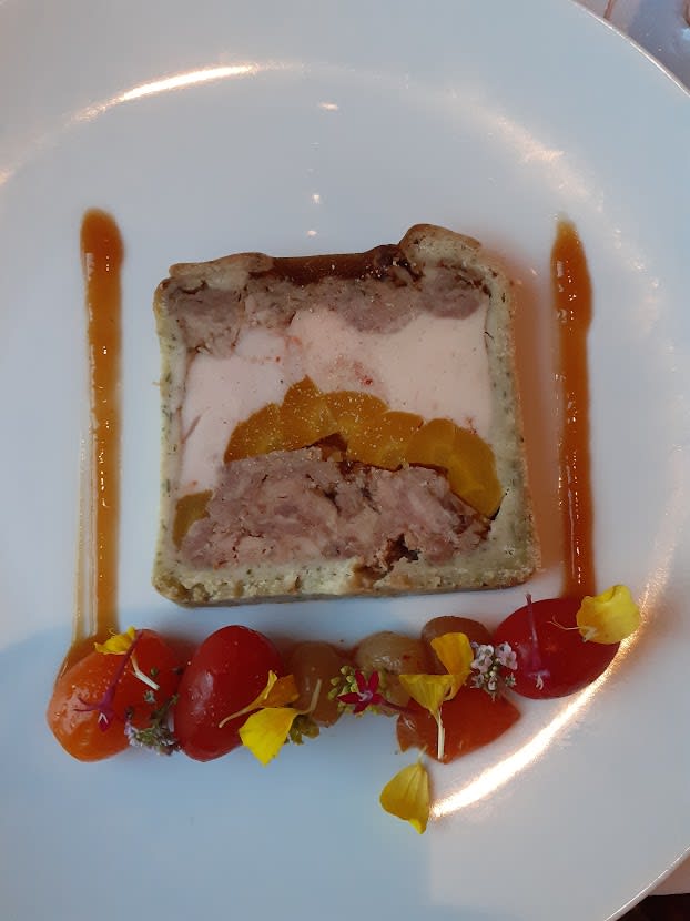 Restaurante Le Viscos en Saint-Savin - Menú 2024, opiniones, precios y ...