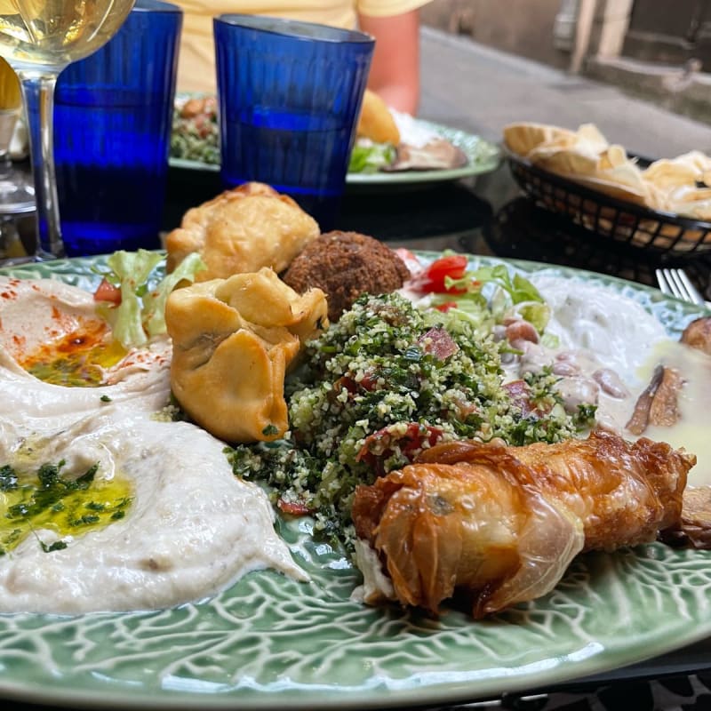 Le Plateau de Mezzé in Vienne - Restaurant Reviews, Menu and Prices ...