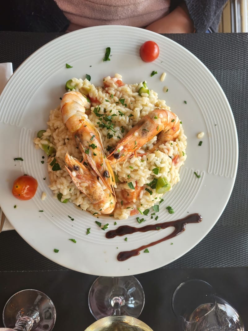 Le Welcome in Cannes - Menu, openingstijden, prijzen, adres van ...