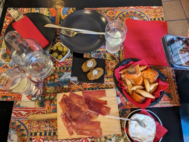 87 Fusión Tapas & Drinks in Málaga - Restaurant Reviews, Menu and ...