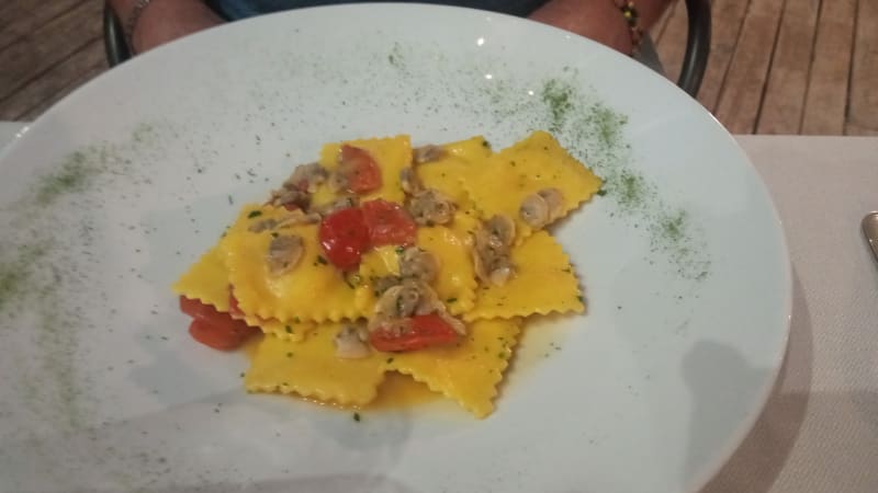 Embassy a Rimini - Menu, prezzi, immagini, recensioni e indirizzo del ...