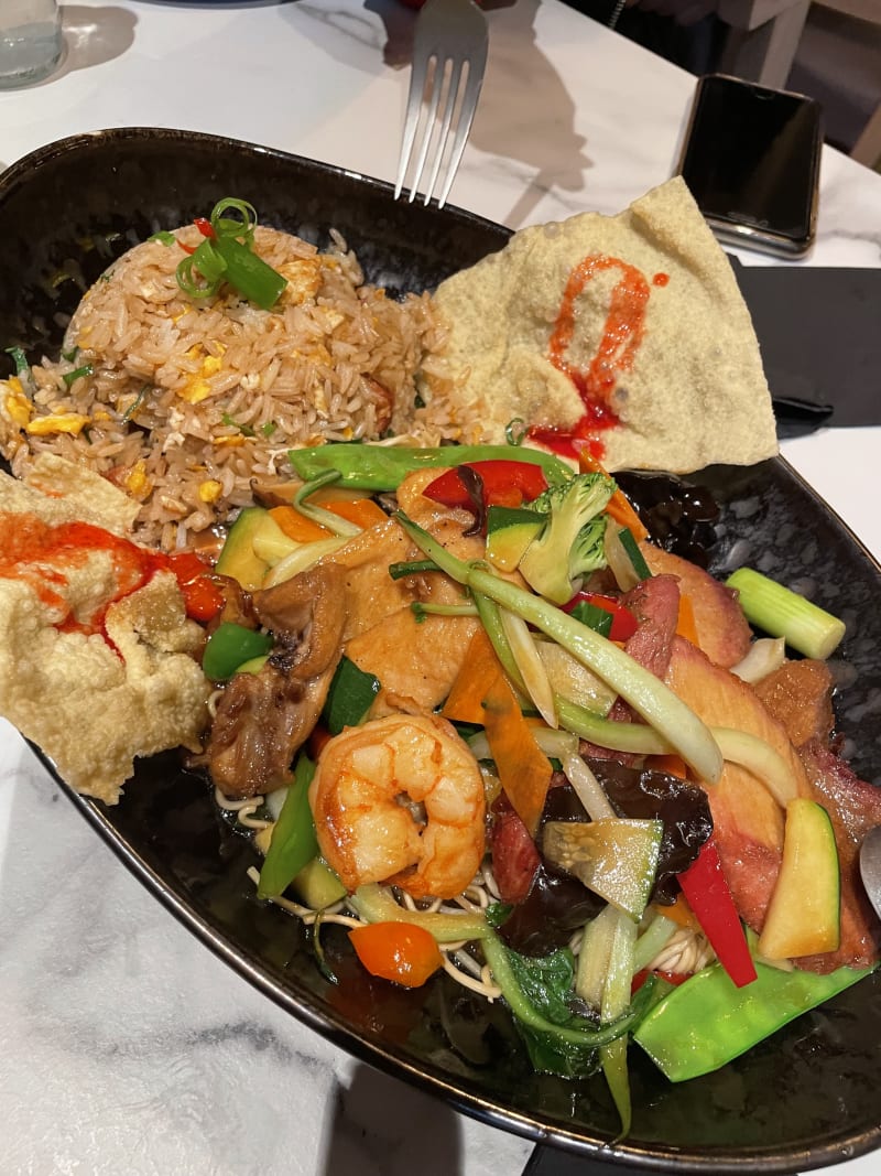 Salvaje Chifa Peruano in Valdemoro - Restaurant Reviews, Menu and ...