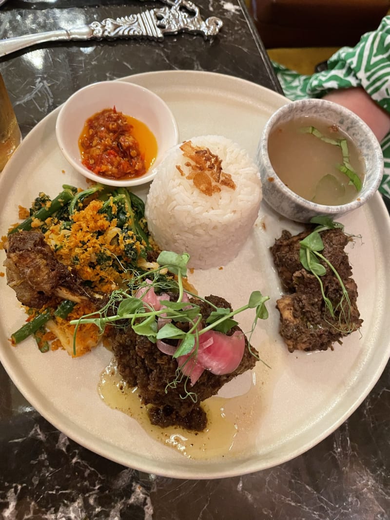 Restaurant Le Nusa - Bistronomie Indonésienne à Paris - Menu, avis ...