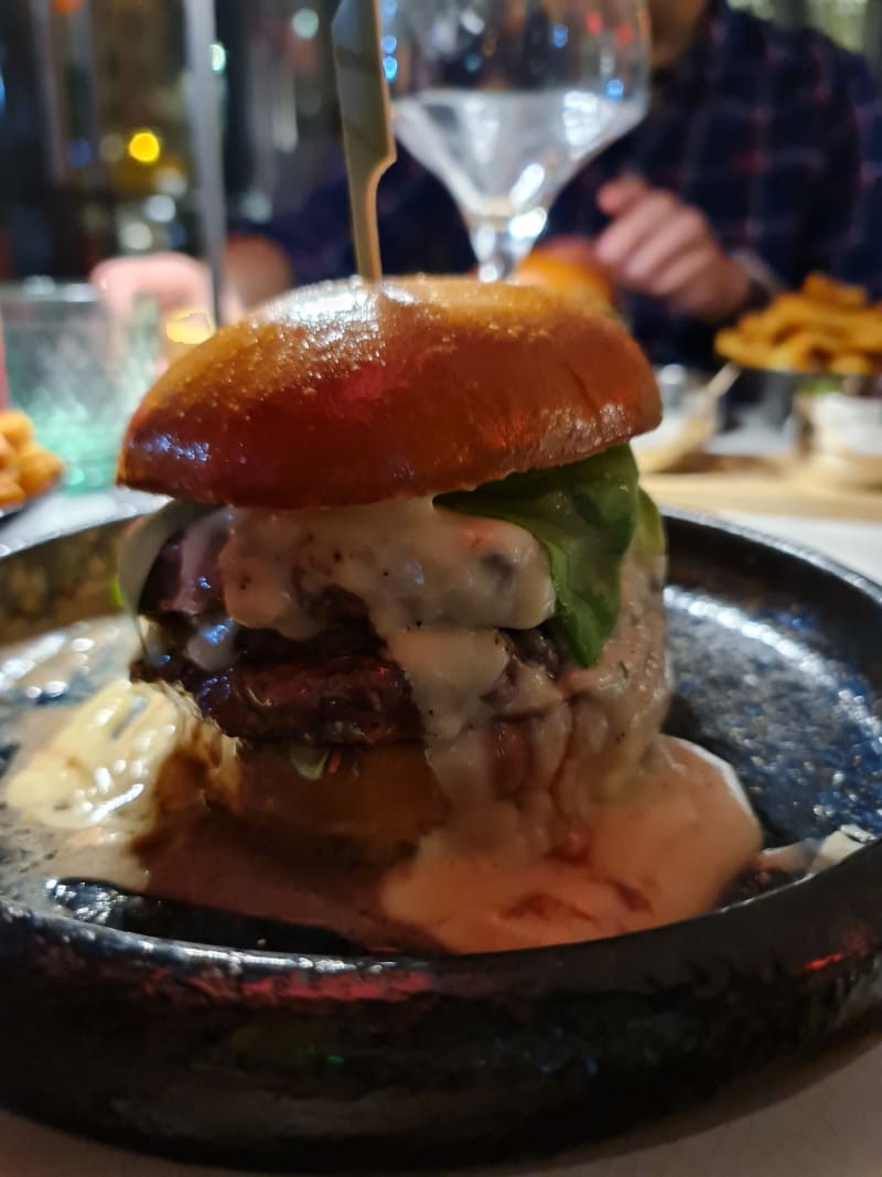 Restaurant Frame - Restaurant & Bar à Paris - Menu, avis, prix et ...