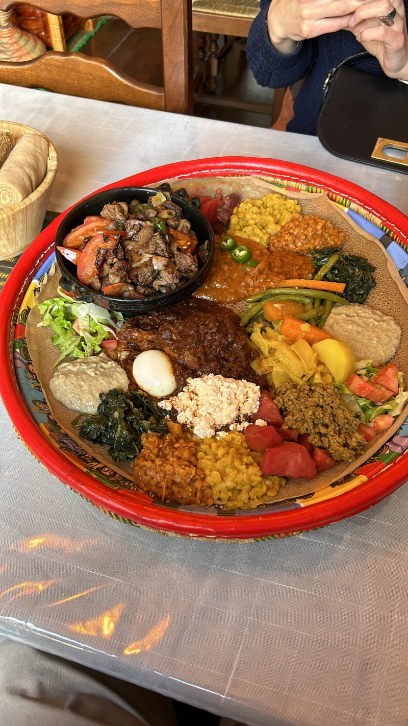 Gojo restaurant Ethiopien in Lyon - Restaurant Reviews, Menu and Prices ...