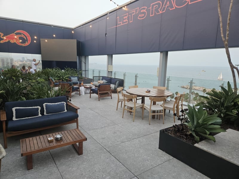 Restaurante Azul Rooftop Barceloneta en Barcelona - Menú 2024 ...