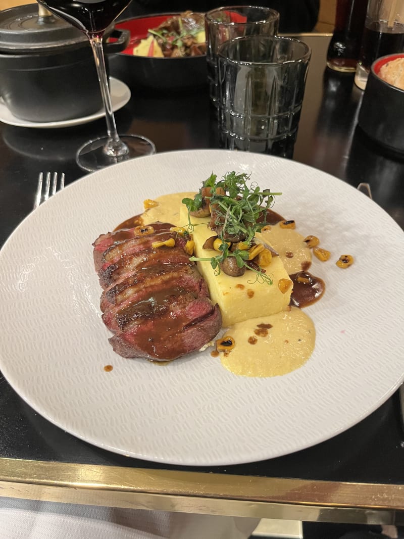 Restaurant Le W - Warwick Paris à Paris - Menu, avis, prix et ...
