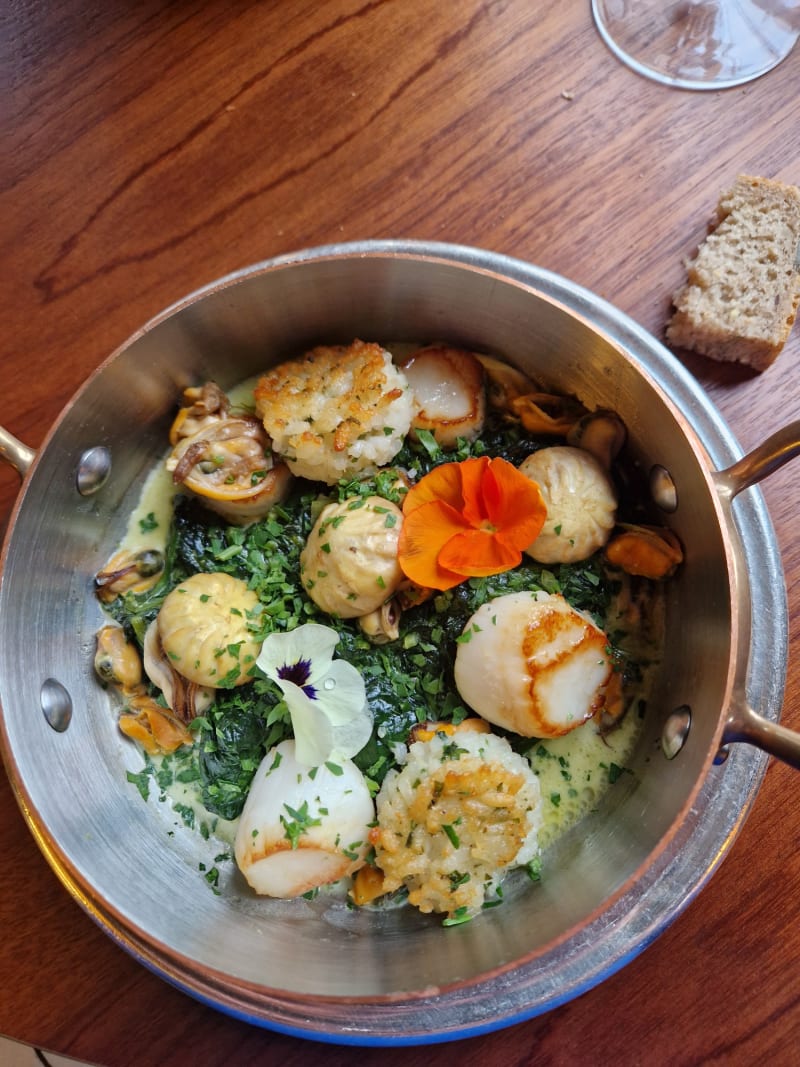 Restaurant Augustine - La Table du Château à Maffliers - Menu, avis ...