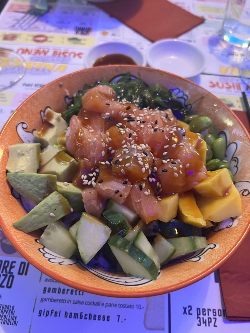 Pessina Sushi Poke Ramen Bar i Lugano - Restaurangens meny, öppettider ...