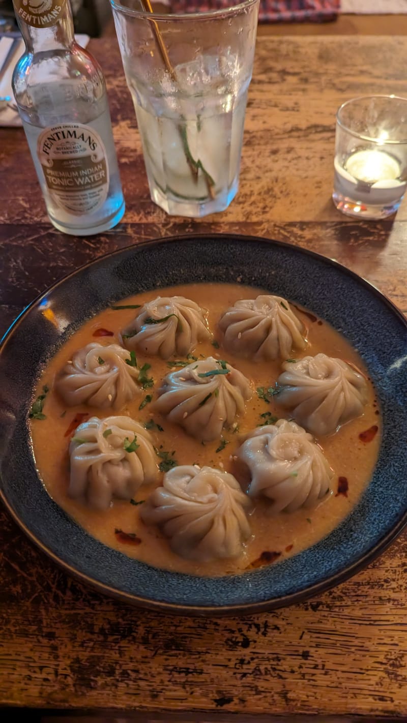 Namche Amsterdam in Amsterdam - Menu, openingstijden, prijzen, adres ...