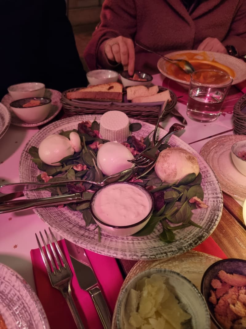 Obicà Mozzarella Bar Duomo in Milan - Restaurant Reviews, Menus, and ...