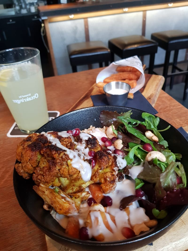 Addicted to Rock Bar & Burger in Vienna - Restaurant Reviews, Menu and ...