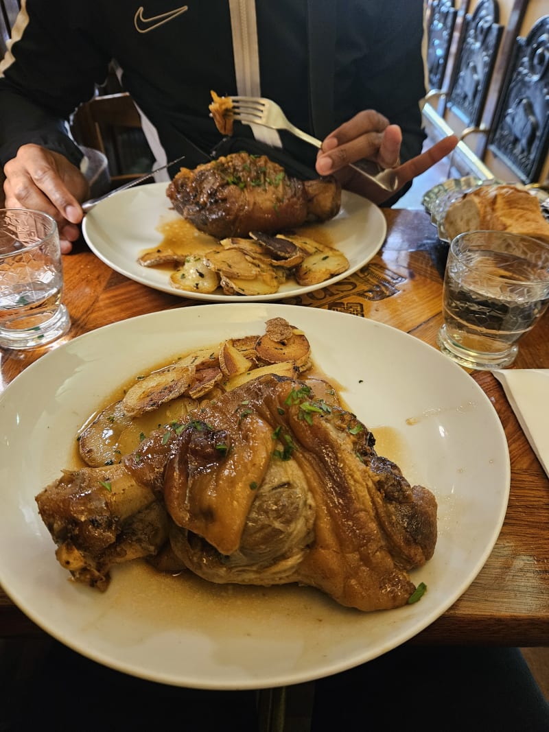 Le P'tit Bougnat in Paris - Restaurant Reviews, Menu and Prices | TheFork