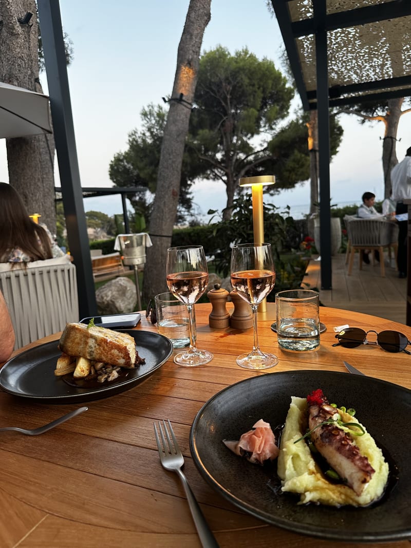 Mar Sea Club - St. Regis Mardavall Mallorca Resort in Costa d'en Blanes ...