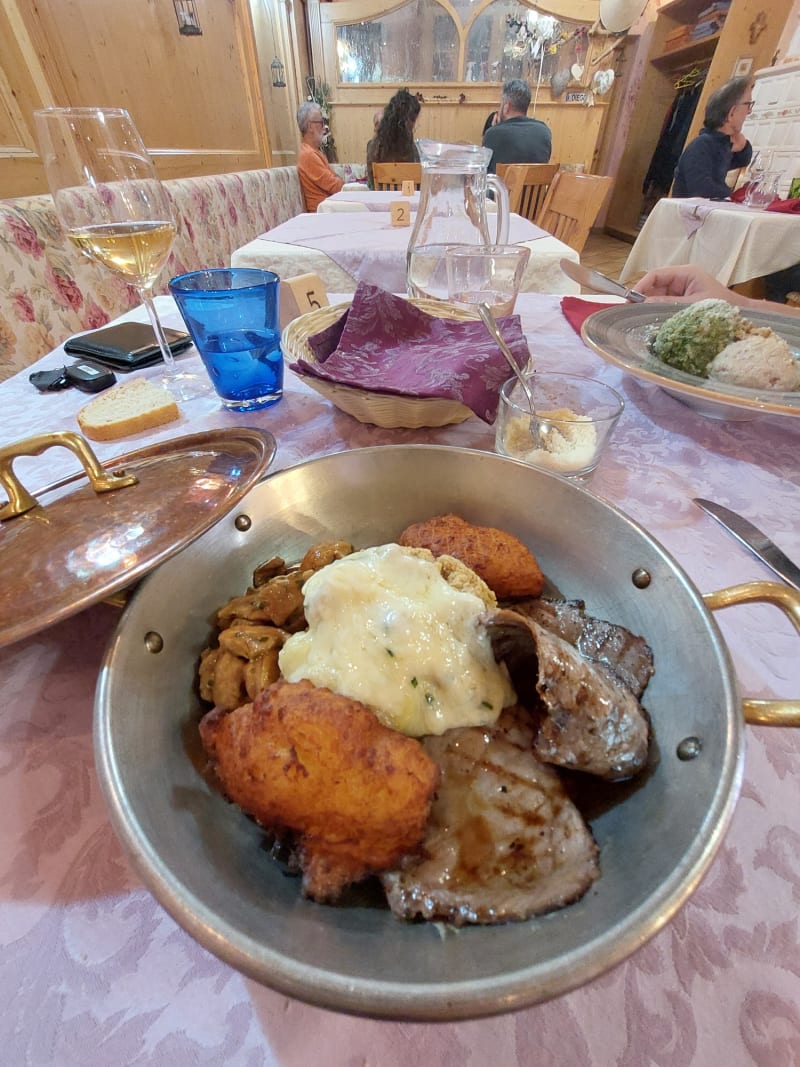 Agriturismo Maso alle Rose a Bleggio Superiore - Menu, prezzi, immagini ...