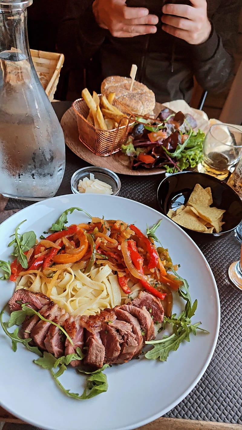 Le Jep’s Coffee Beer Tapas in Fargues-Saint-Hilaire - Restaurant ...