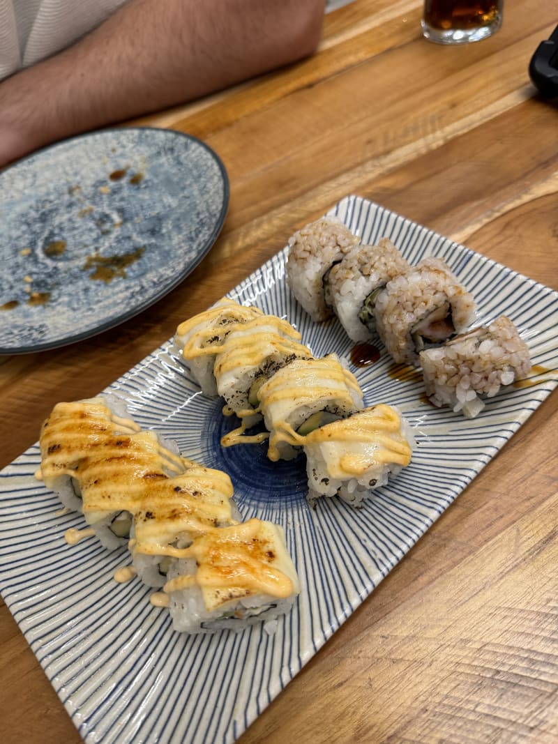 Restaurante Akira en Sevilla - Menú 2024, opiniones, precios y reserva ...