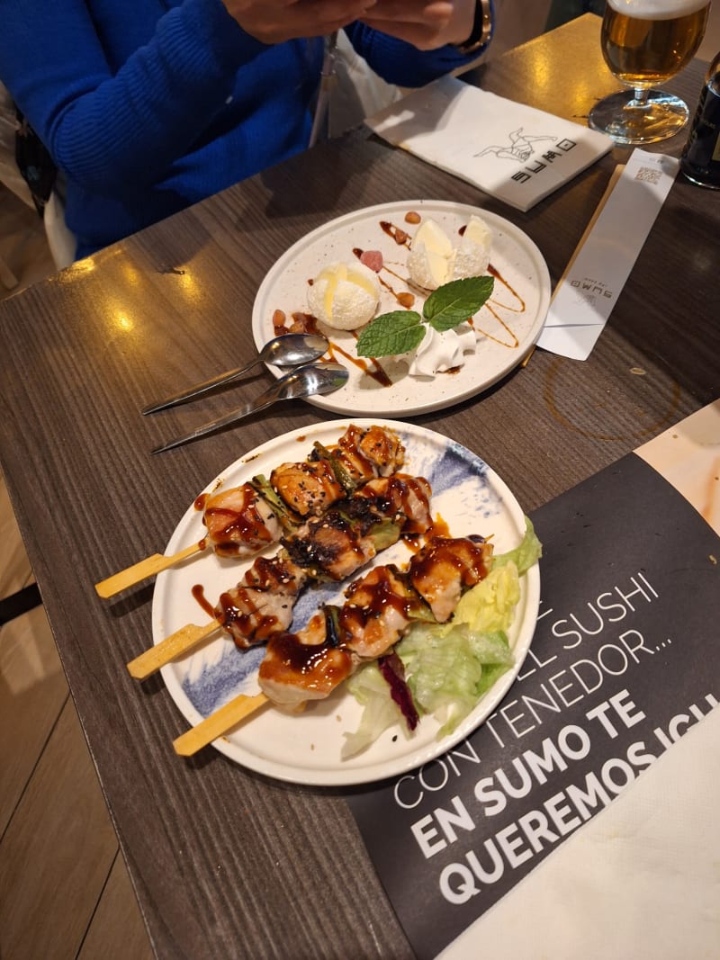 Restaurante Sumo Azca en Madrid - Menú 2024, opiniones, precios y ...
