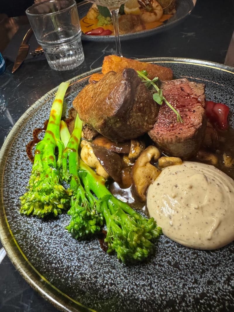 BLESS Restaurant Berlin in Berlin - Bewertungen, Speisekarte und Preise ...