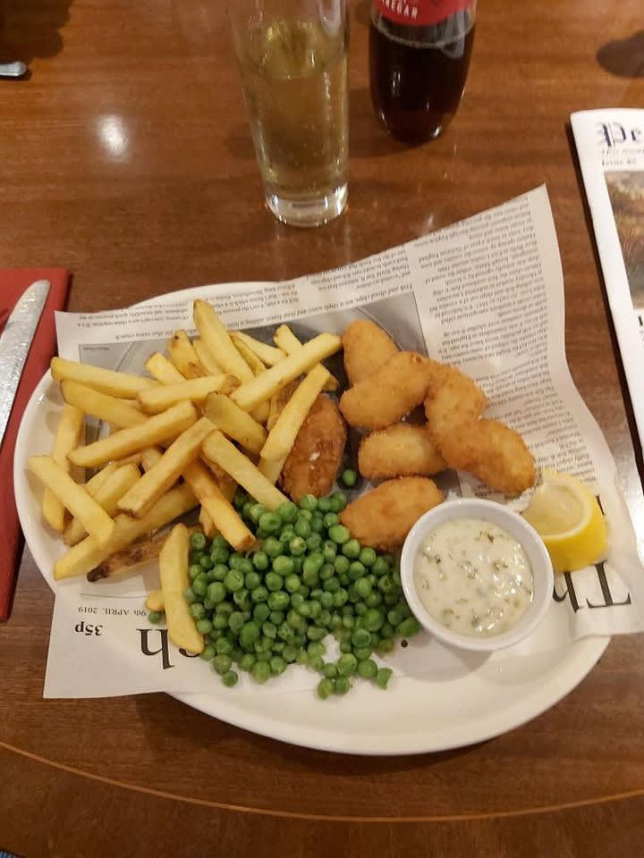 The Queen Elizabeth Inn in Pershore - Restaurant Reviews, Menus, and ...