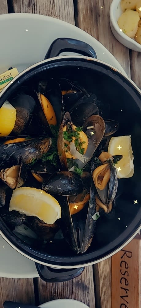 The Queen Elizabeth Inn in Pershore - Restaurant Reviews, Menus, and ...