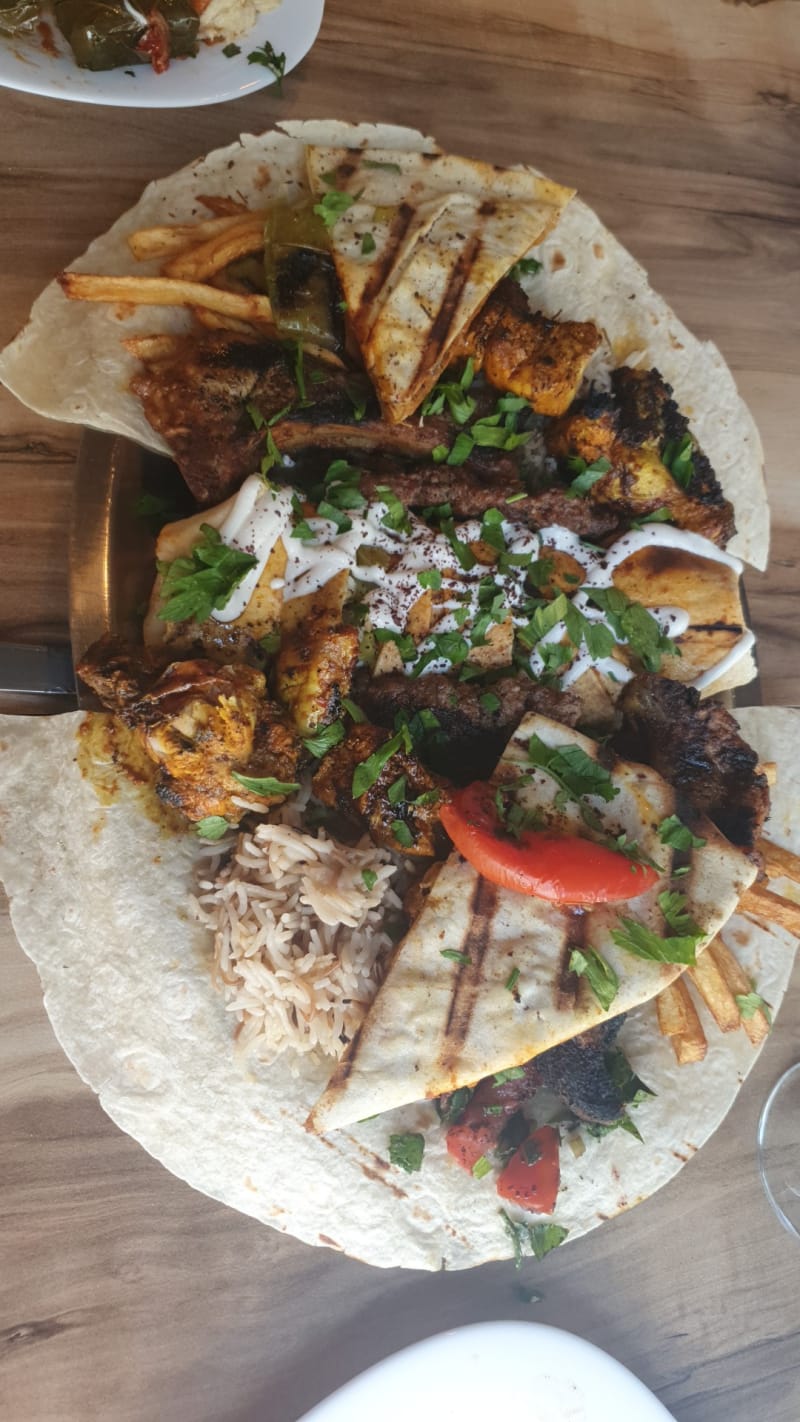 Li Beirut in Lyon - Bewertungen, Speisekarte und Preise | TheFork