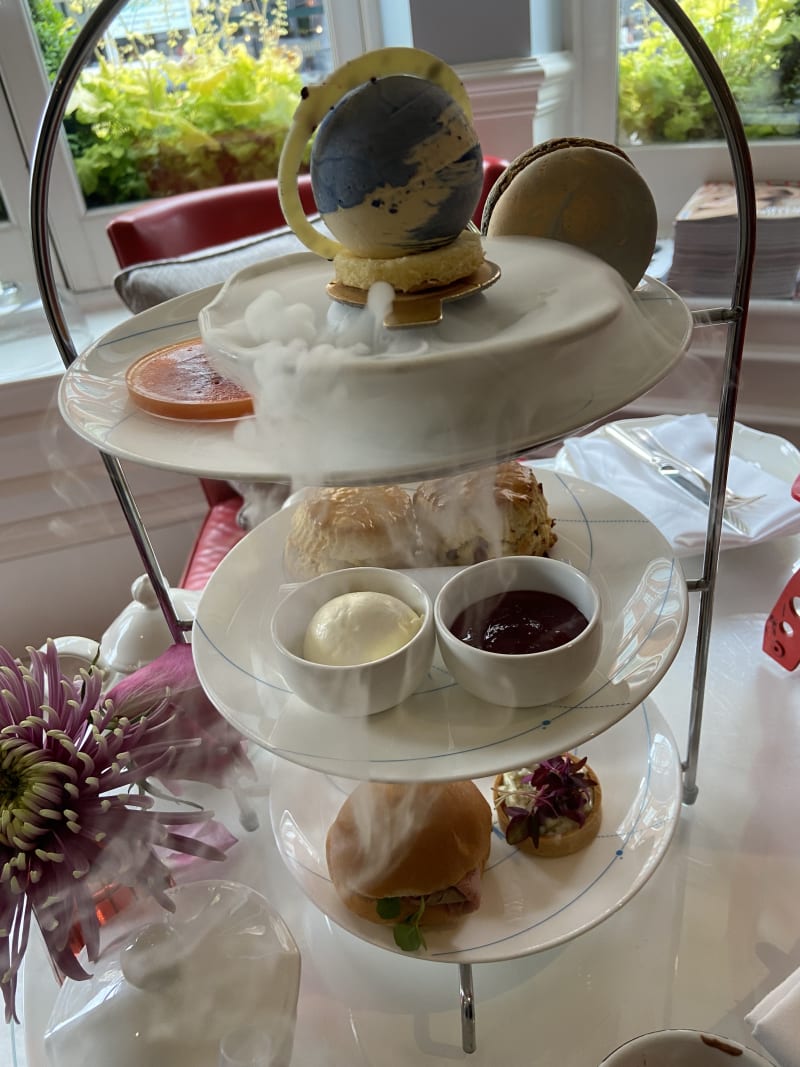 Science Afternoon Tea at The Drawing Rooms in London - Restaurant ...
