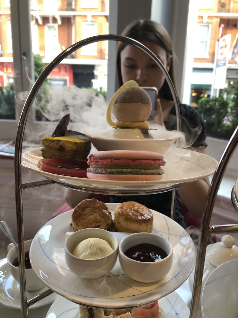 Science Afternoon Tea at The Drawing Rooms in London - Restaurant ...