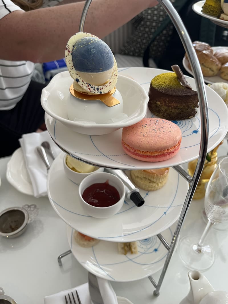 Science Afternoon Tea at The Drawing Rooms in London - Restaurant ...