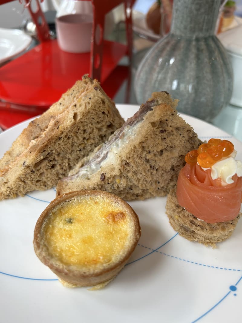 Science Afternoon Tea at The Drawing Rooms in London - Restaurant ...