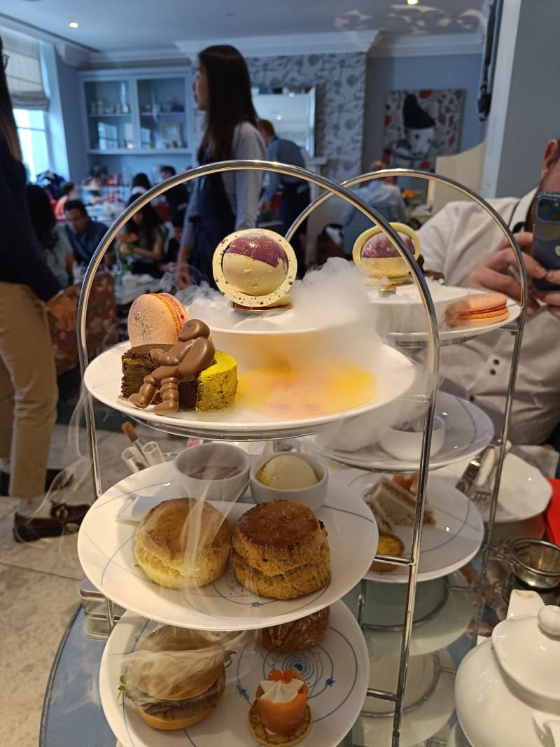 Science Afternoon Tea at The Drawing Rooms in London - Restaurant ...