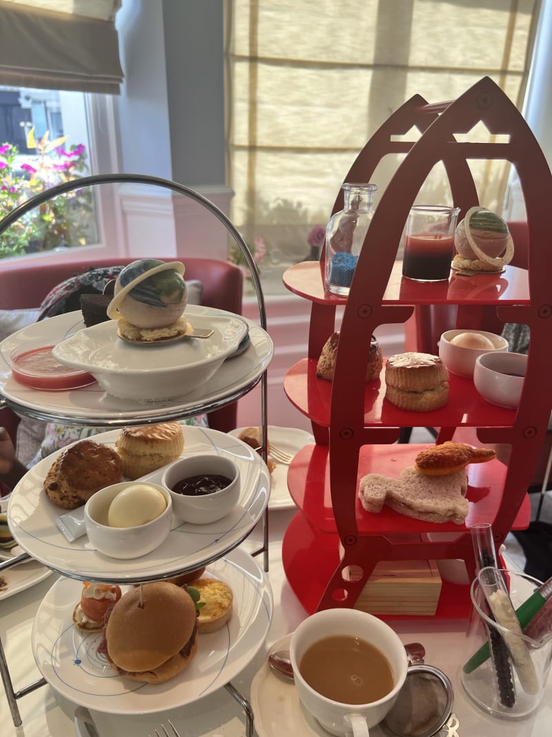 Science Afternoon Tea at The Drawing Rooms in London - Restaurant ...