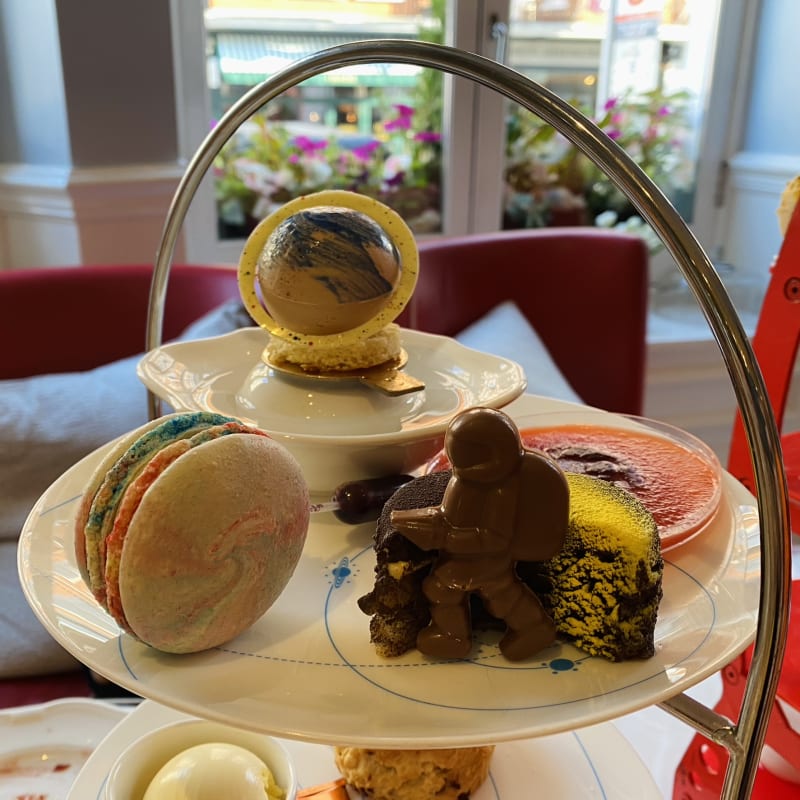 Science Afternoon Tea at The Drawing Rooms in London - Restaurant ...