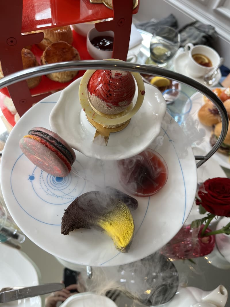 Science Afternoon Tea at The Drawing Rooms in London - Restaurant ...