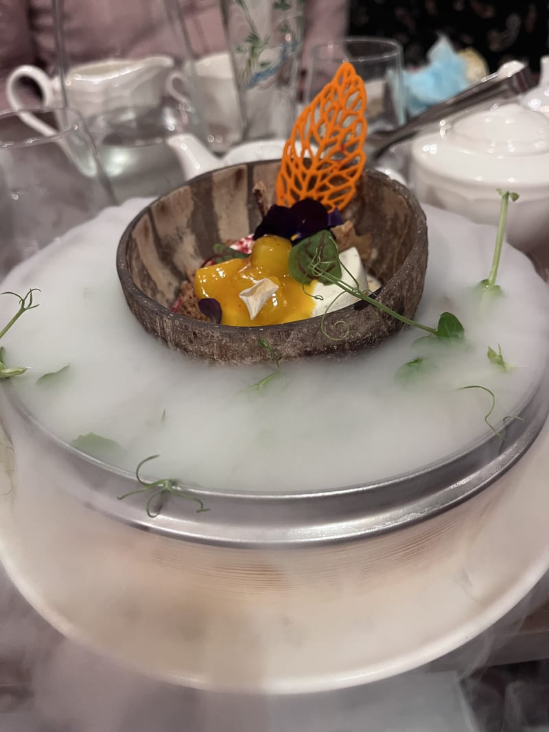 Colonel Saab Trafalgar Square in London - Restaurant Reviews, Menus ...