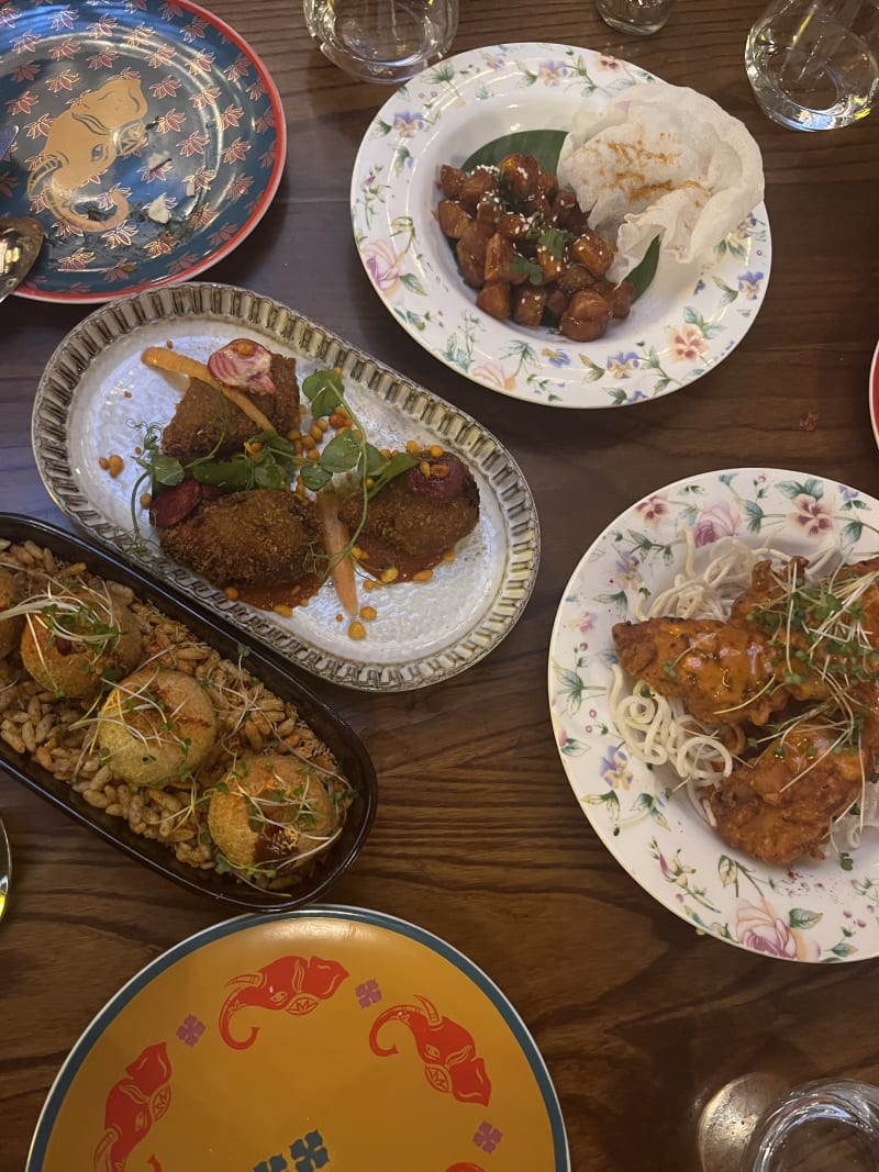 Colonel Saab Trafalgar Square in London - Restaurant Reviews, Menu and ...