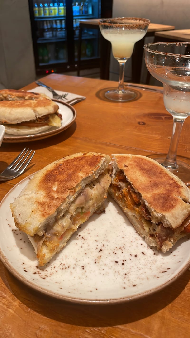 DF BAR Tortería Mexicana in Madrid - Restaurant Reviews, Menu and ...